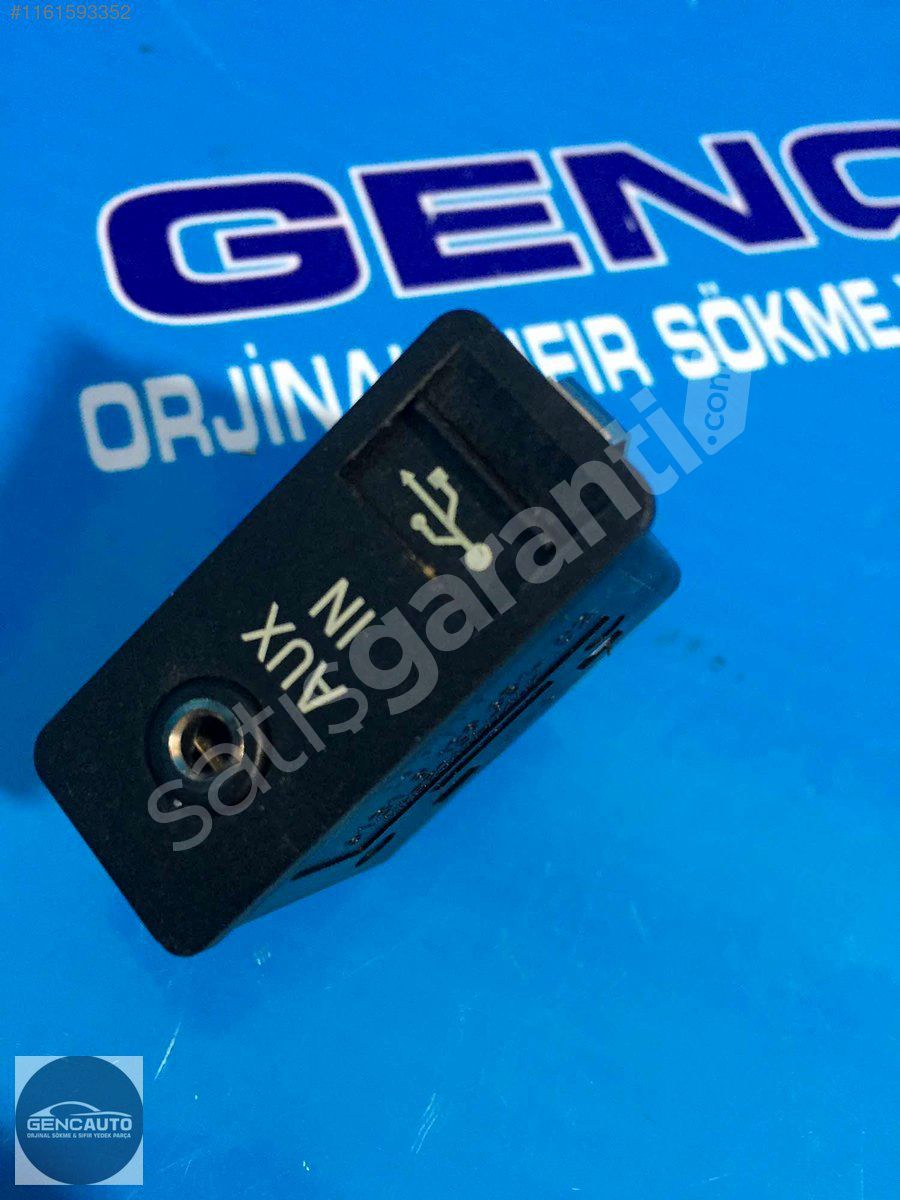 BMW F10 USB AUX SÖKME ORJİNAL OEM 61319129651 - satisgaranti.com