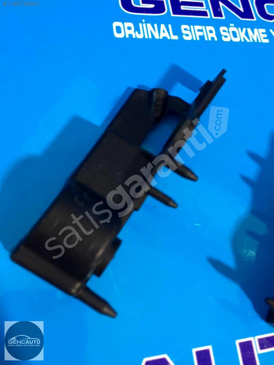 AUDİ A4 ÖN TAMPON BRAKETİ SÖKME ORJ OEM 8K0807283 OEM 8K0807284 ...