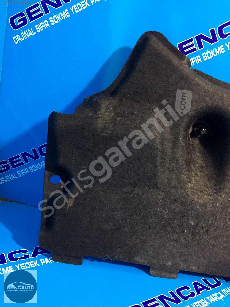 AUDİ A6 TABAN ALT MUHAFAZA KEÇE SÖKME ORJİNAL OEM 4G0825202 ...