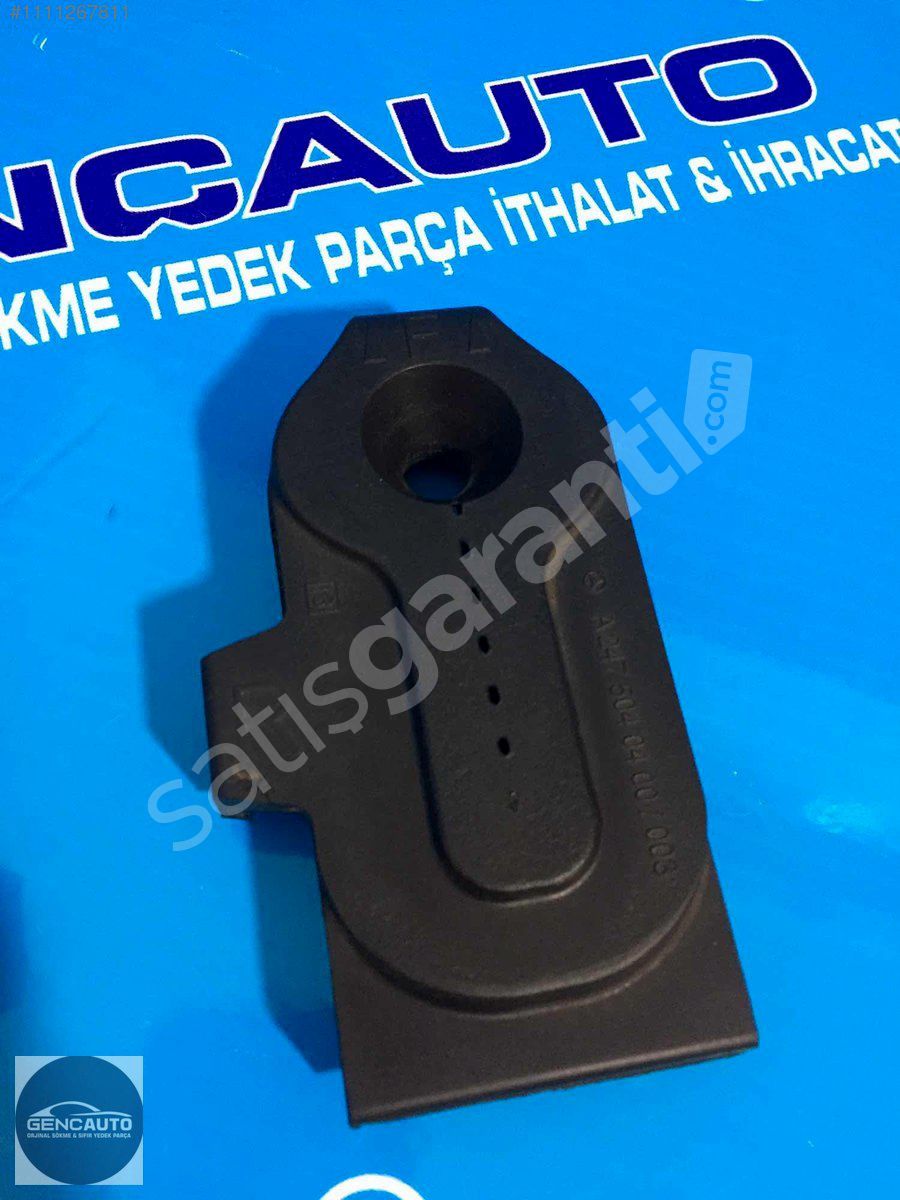 MERCEDES CLA W118 RADYATÖR ALT TAKOZ SÖKME ORJ OEM A2475040300 ...