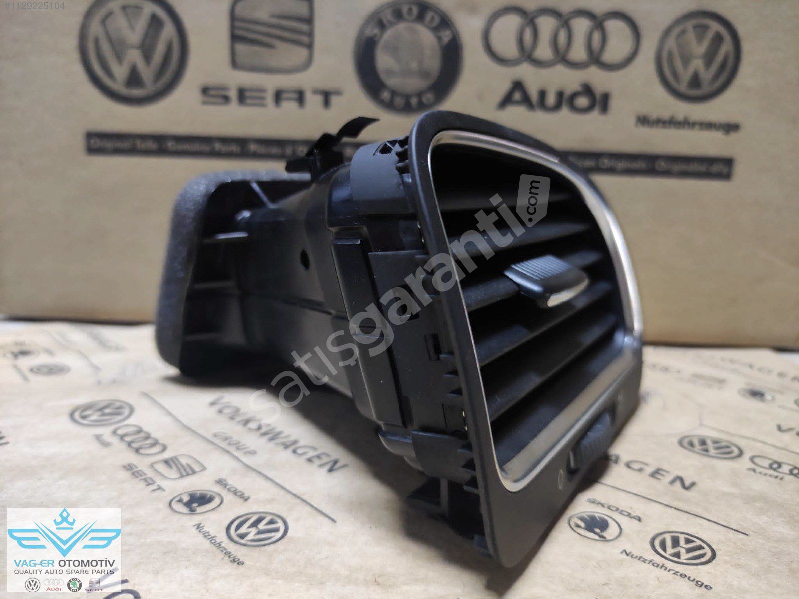 VW GOLF 6 ÖN SOL TORPİDO HAVALANDIRMA IZGARASI 5K0819703 - satisgaranti.com